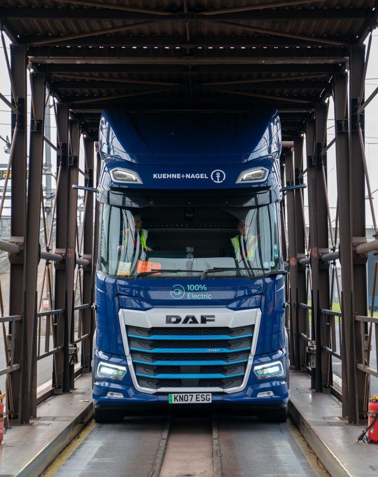First electric heavy-goods vehicle travels through the Channel Tunnel ...